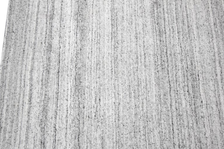 Modern Transitional Solid Gray Rug For Sale at 1stDibs