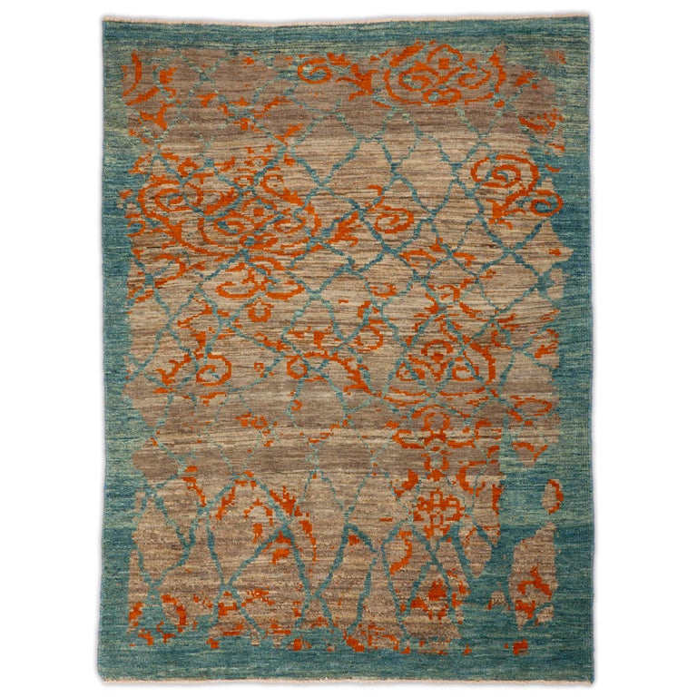 Modern Turkish Sultanabad Rug with Beige Field and Unique Blue and ...