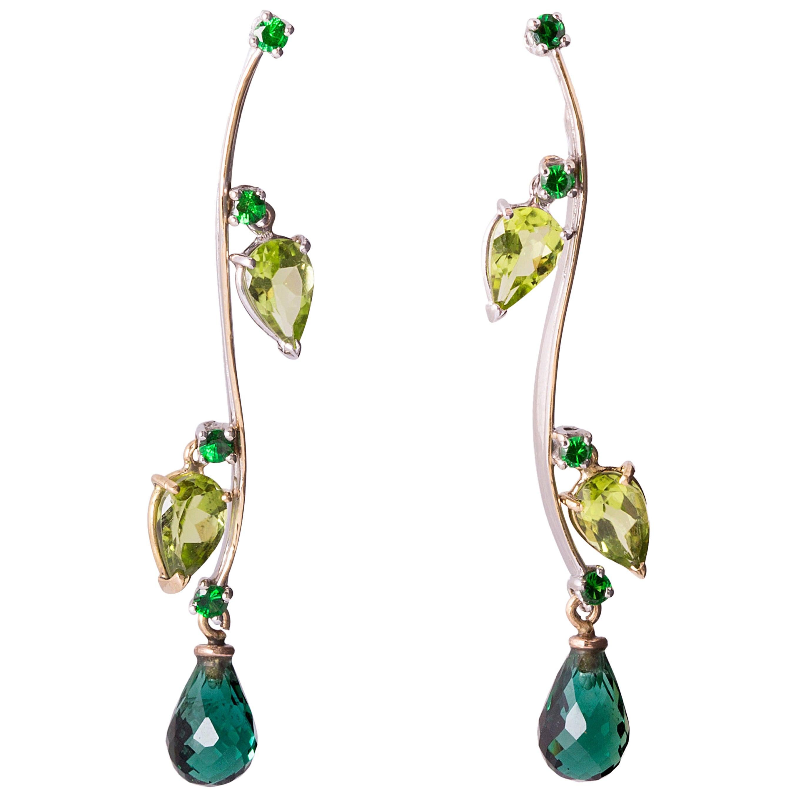 Modern Peridot 18 Karat Gold Green Tsavorite Dangle Drops Design ...