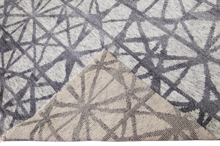 Modern Vivien Handmade Geometric Light Gray Wool Rug For Sale at 1stDibs