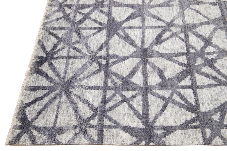 Modern Vivien Handmade Geometric Light Gray Wool Rug For Sale at 1stDibs