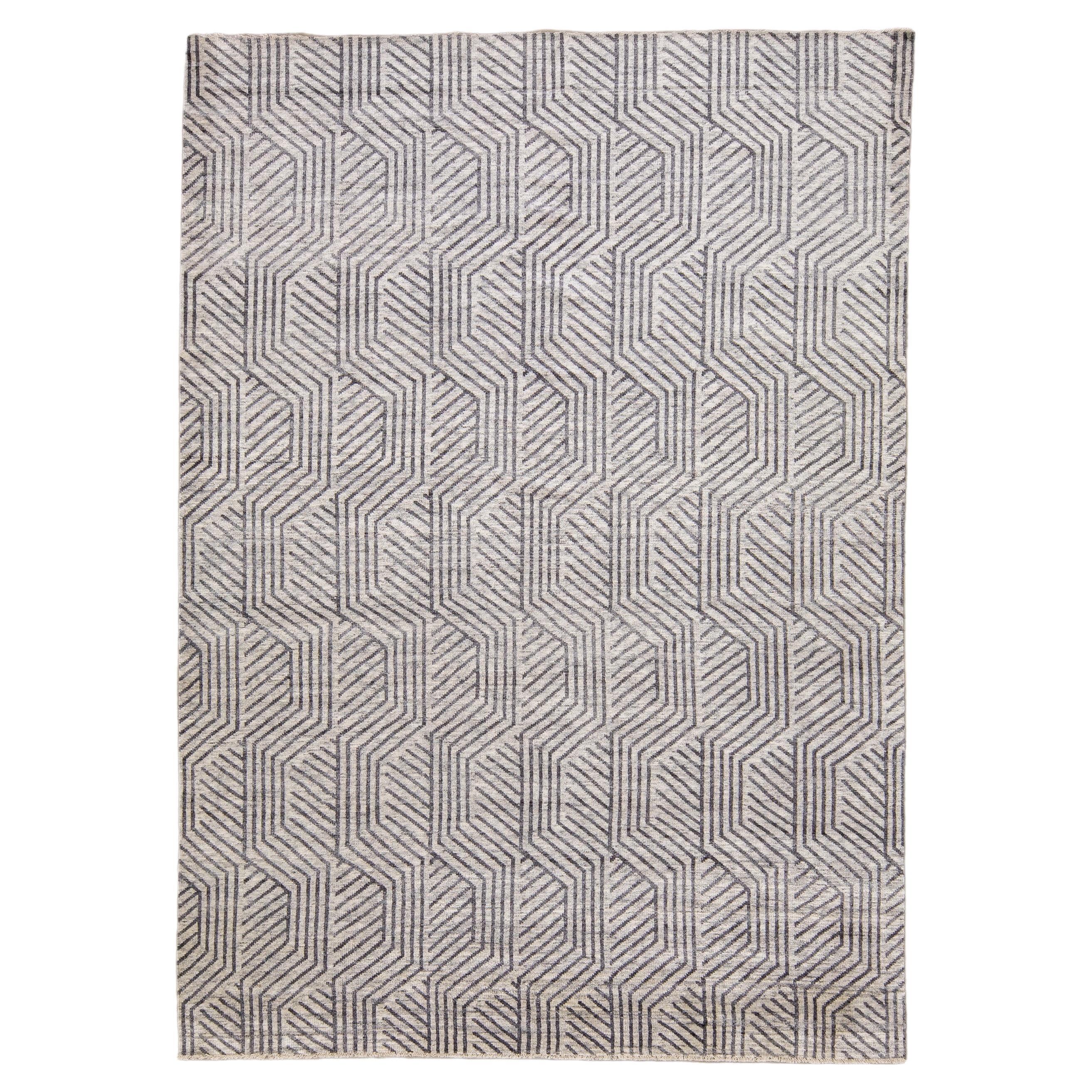 Modern Beige and Gray Handmade Seamless Chevron Pattern Wool Rug For ...