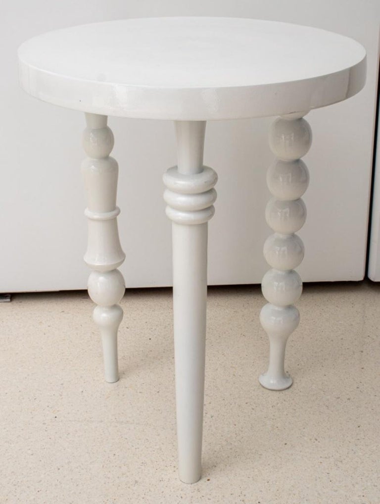 Modern White Lacquered Metal Spindle Table For Sale at 1stDibs