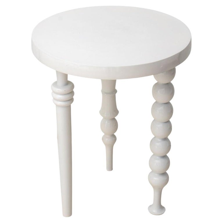 Modern White Lacquered Metal Spindle Table For Sale at 1stDibs