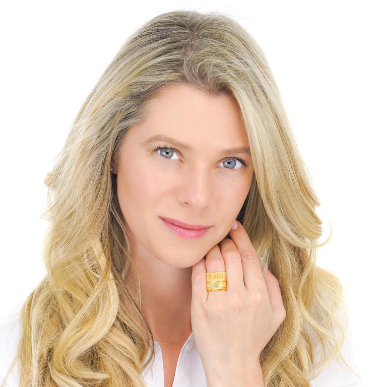 Modernist 18 Karat and 22 Karat Gold Ring at 1stDibs