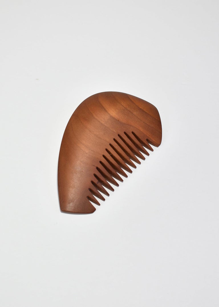 Modernist Carved Comb For Sale at 1stDibs