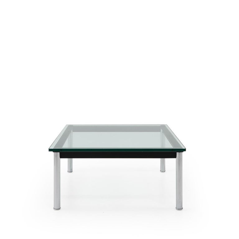 Modernist Design LC10 Coffee Table by Le Corbusier for Cassina For Sale ...
