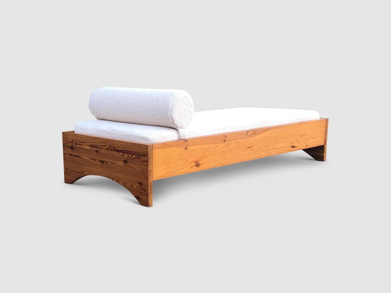 Modernist Pine Daybed by Ate Van Apeldoorn for Houtwerk Hattem 1970s ...