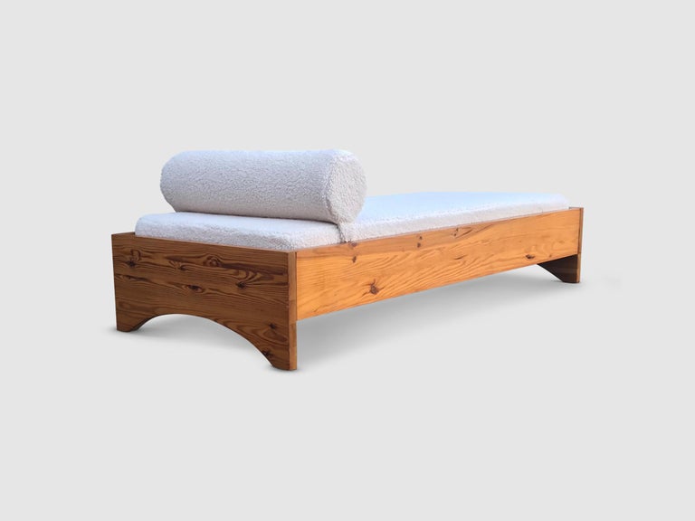 Modernist Pine Daybed by Ate Van Apeldoorn for Houtwerk Hattem 1970s ...