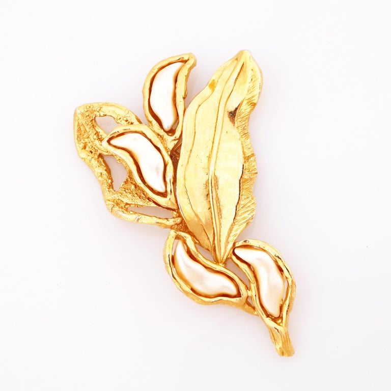 Modernist "Sculpturesque" Leaves Brooch By Jonathan Bailey For Trifari ...