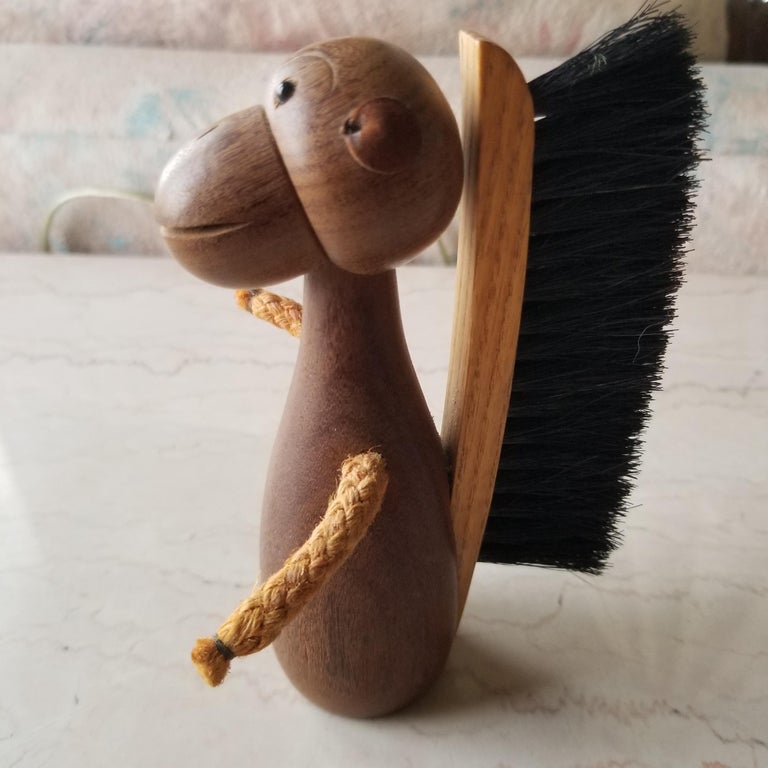 Modernist Teak Wood Squirrel Figurine Shoe Brush Italy 1960s after Kay ...