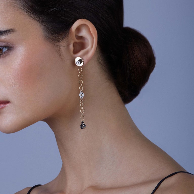 Modular Jewelry in a Mono ChainEarring 18K For Sale at 1stDibs
