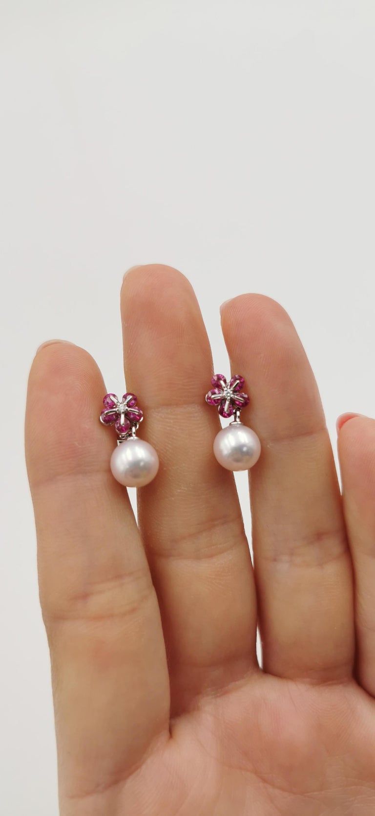 Moiseikin 18 Karat White Gold Ruby AA Akoya Stud-Earrings For Sale at ...