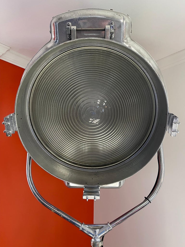 Mole Richardson Hollywood Movie Set Light For Sale at 1stDibs