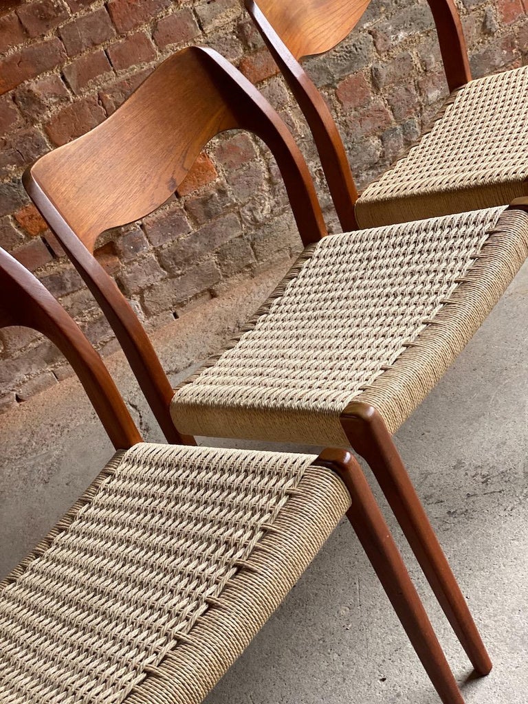 Moller Model 71 Dining Chairs Set of Six in Teak and Paper Cord 1960s ...