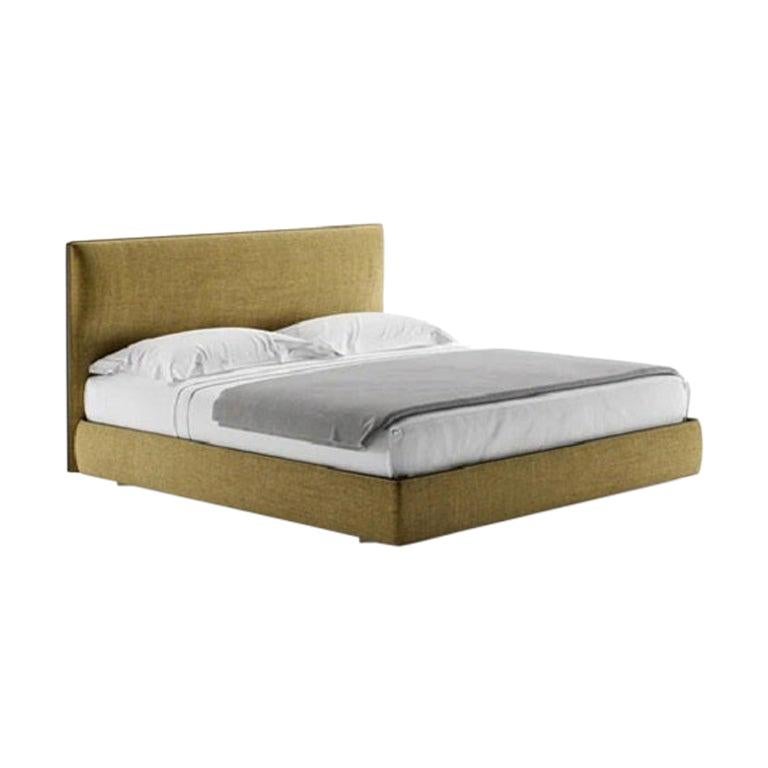 Molteni&C Ribbon Bed Design Vincent Van Duysen Beige Fabrics For Sale ...