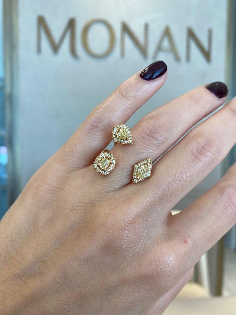 Monan Once Upon A Time 1.71 Carat Fancy Yellow Diamonds Three Princesses Ring For Sale at 1stDibs