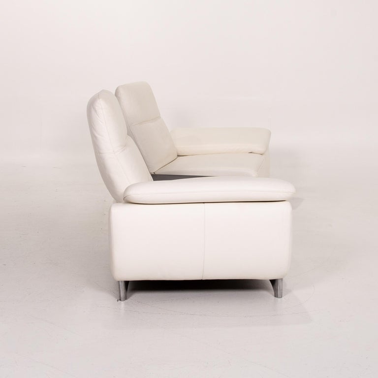 Mondo Leather Sofa White Two-Seat Relax Function Function Couch For ...
