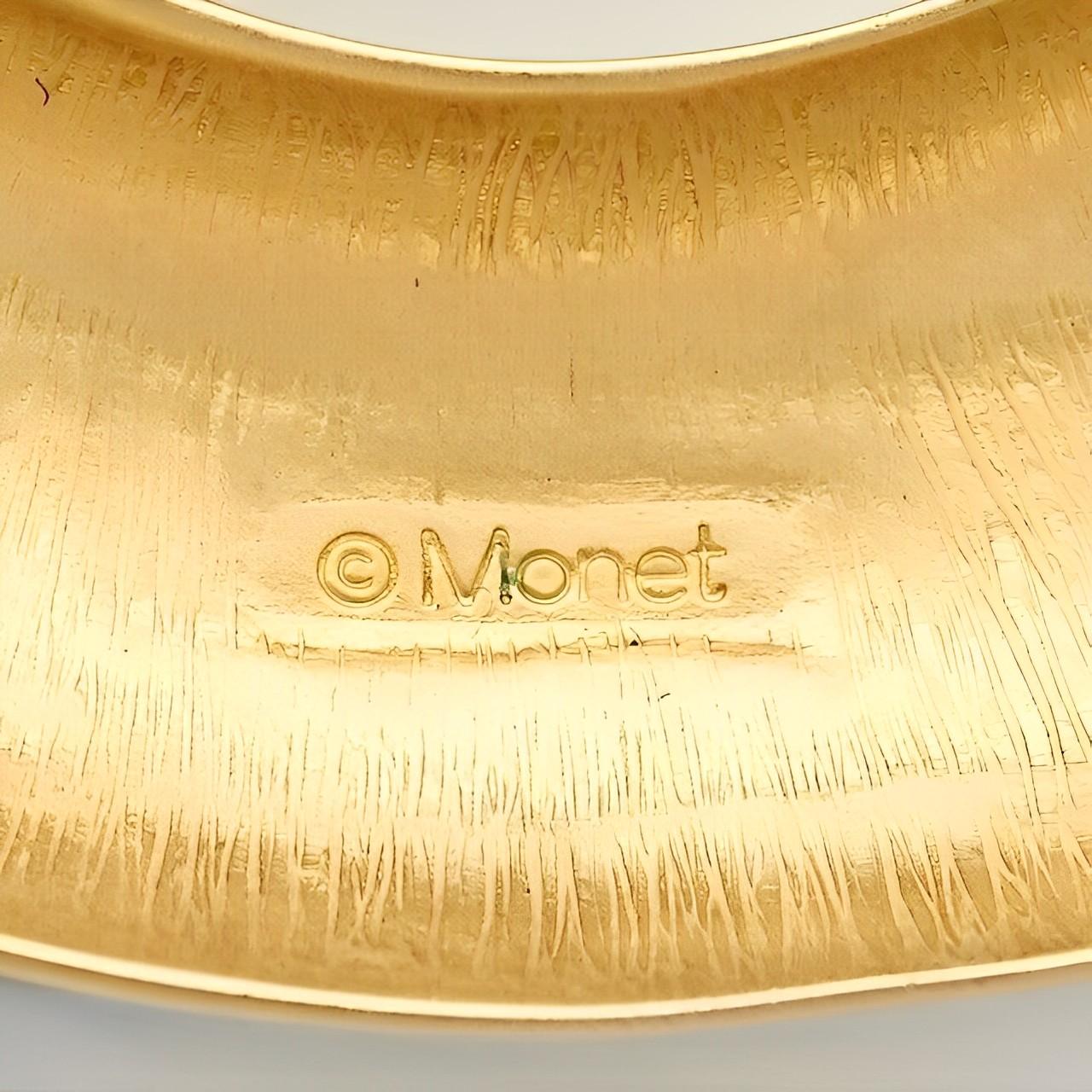 Monet Brushed Gold Plated Swirl Brooch circa 1980s For Sale at 1stDibs