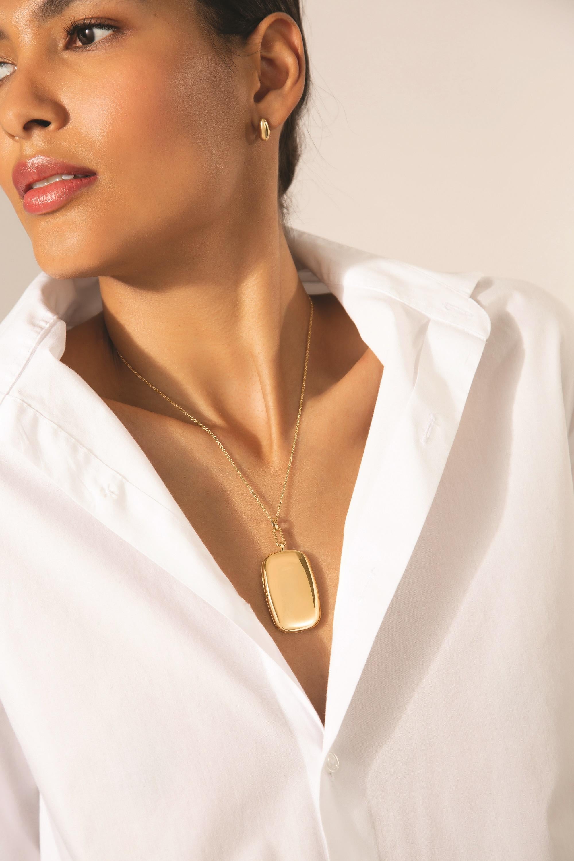 Monica Rich Kosann 18K Gold "Finn" Large Slim Rectangular Locket For ...