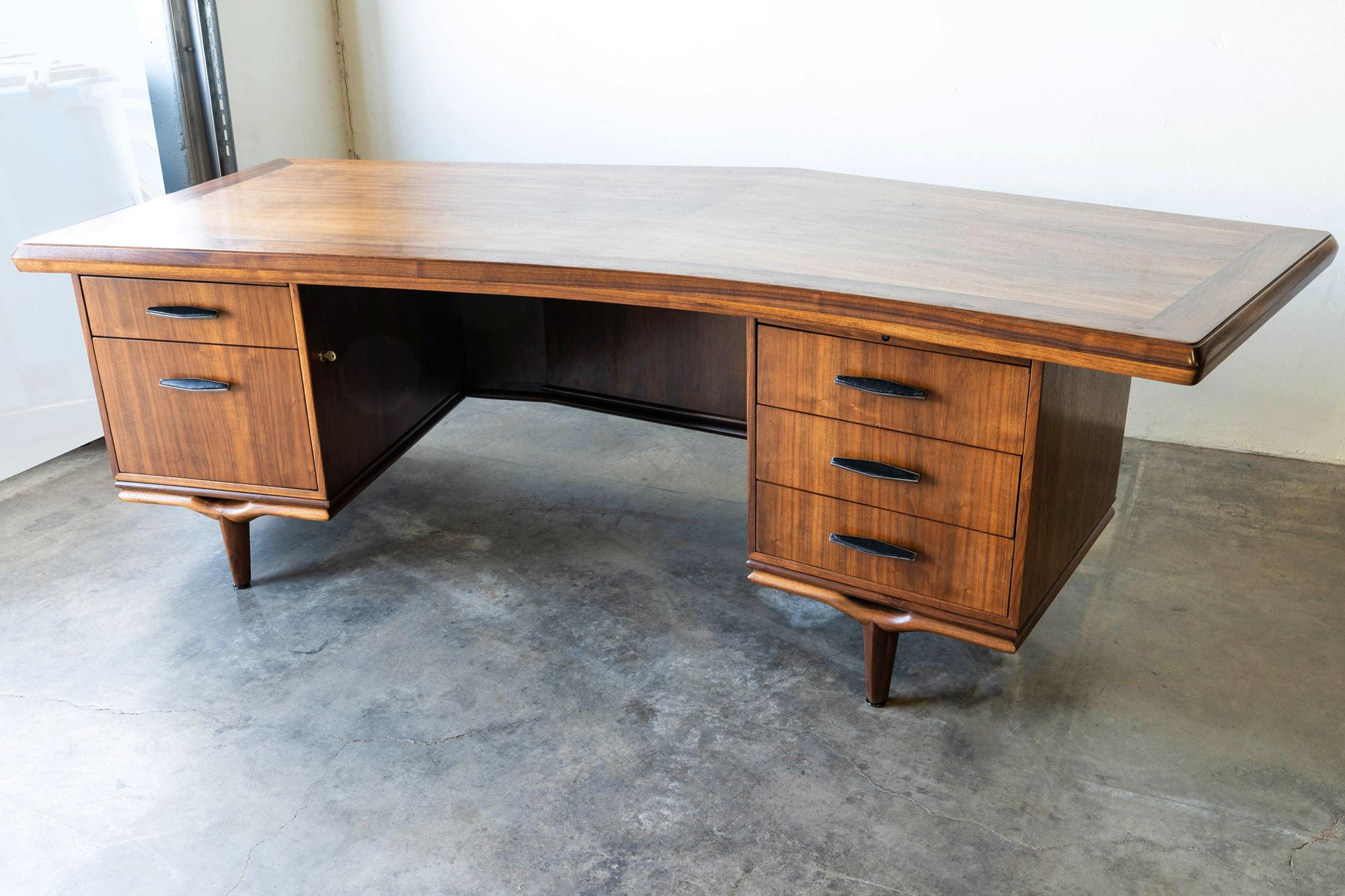 Monteverdi Young Walnut Executive Desk For Sale at 1stDibs
