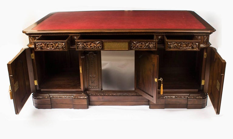 Monumental US Presidents Resolute Partners Desk, 20th Century at ...