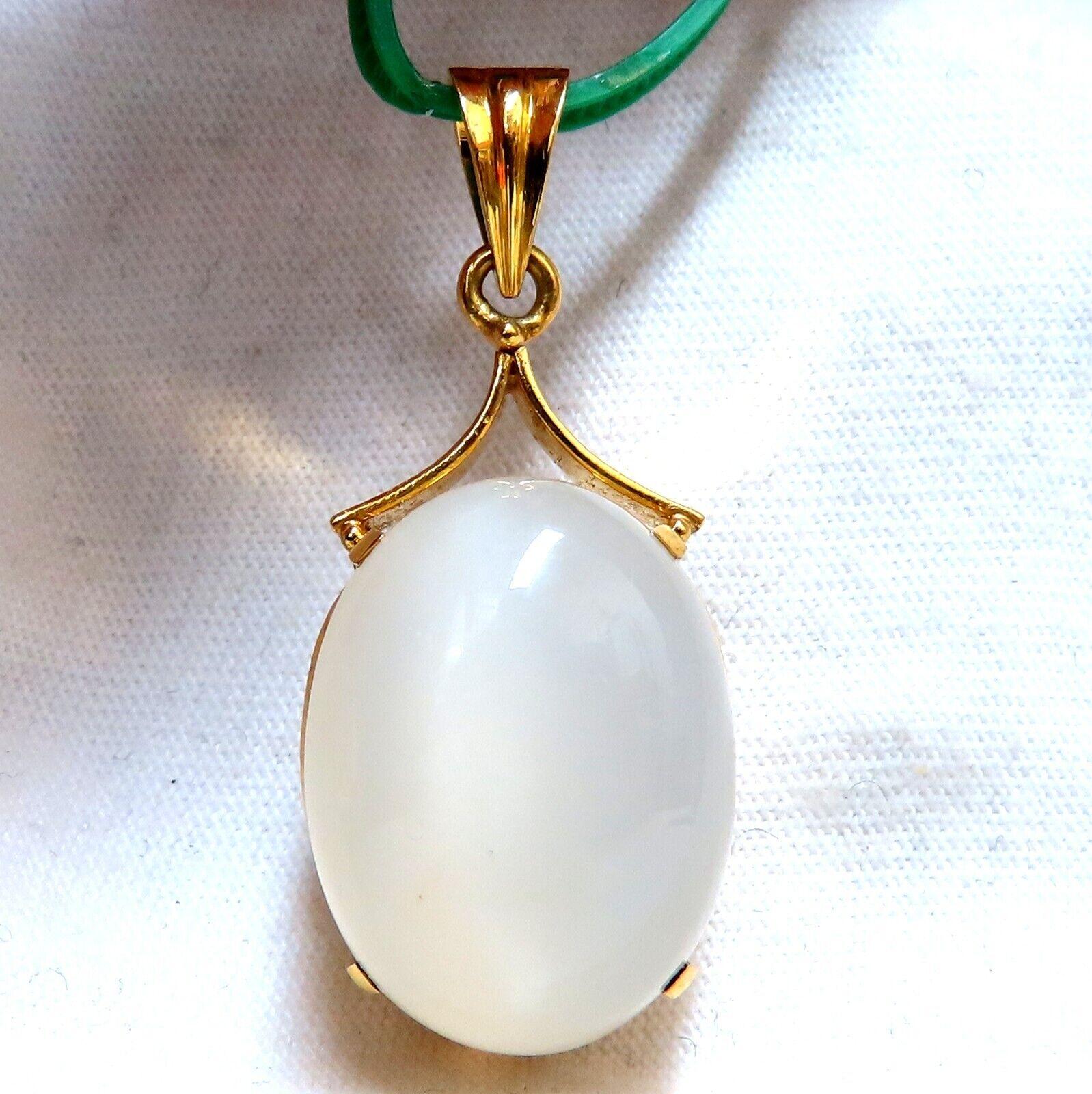 Moonstone 10 Karat Gold Pendant For Sale at 1stDibs