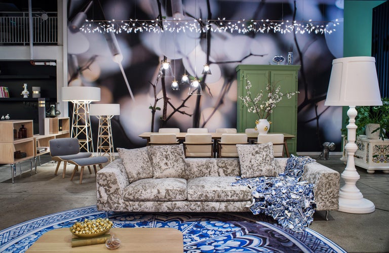 Moooi Large Delft Blue Plate Rug in Wool by Marcel Wanders Studio For ...