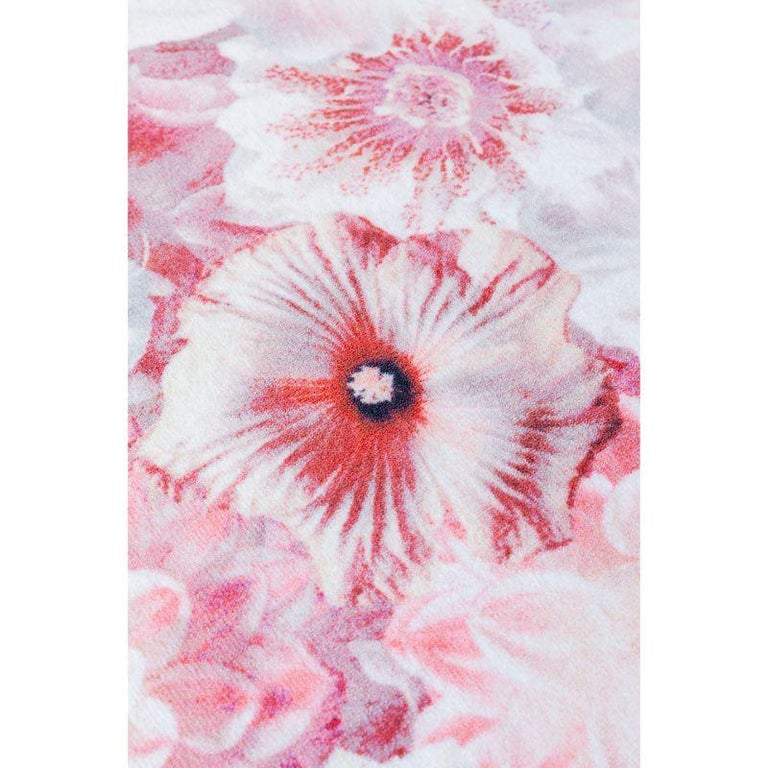 Moooi Large Flowergarden Day Round Rug in Soft Yarn Polyamide For Sale ...