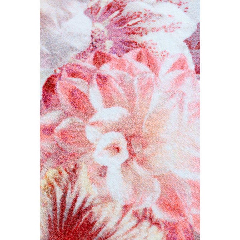 Moooi Large Flowergarden Day Round Rug in Wool with Blind Hem Finish ...