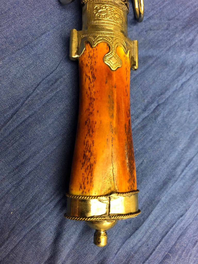 Moroccan Handmade Koummya Dagger Knife, Curved Blade Bone Handle Silver ...