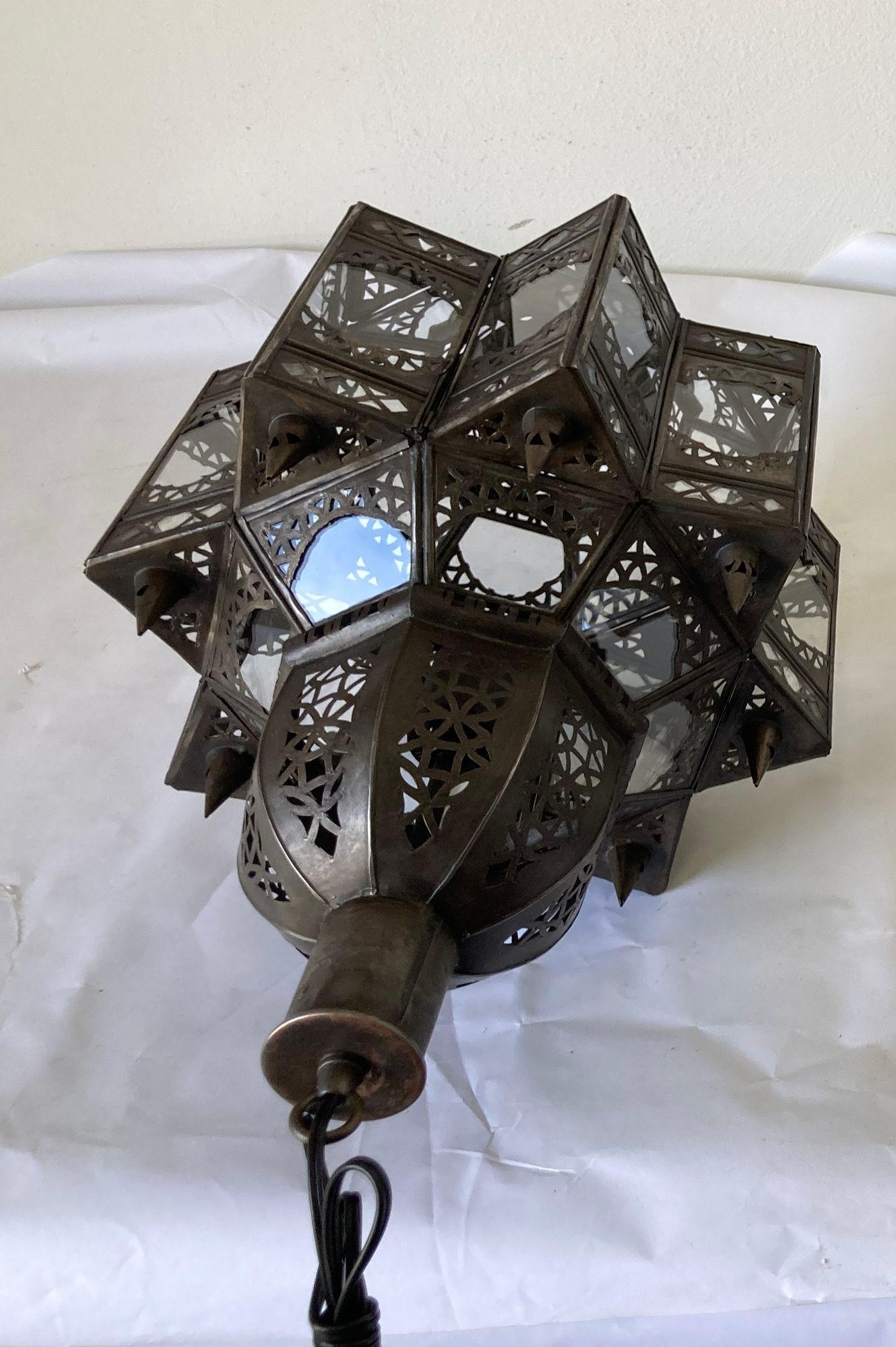 Moroccan Hanging Clear Glass Lantern in a Moorish Star Shape For Sale at 1stDibs