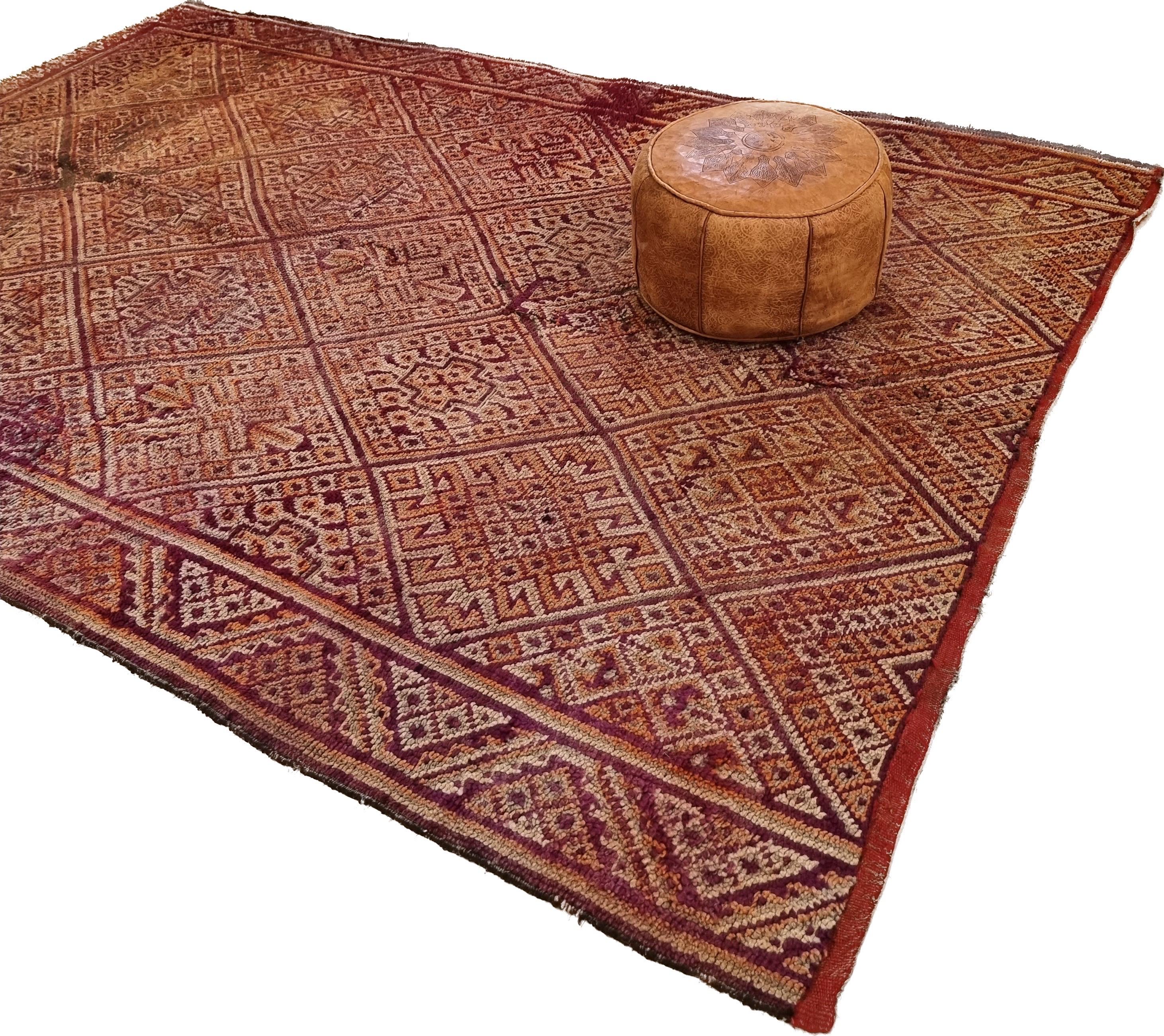 Moroccan Vintage Berber Rug at 1stDibs