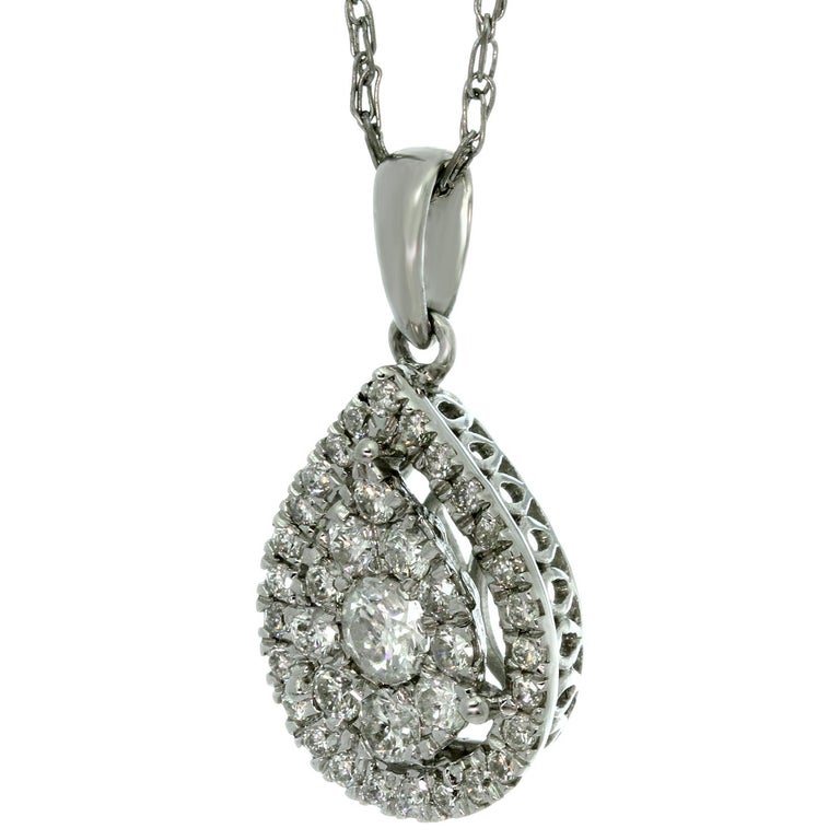 Mosaic Setting Diamond Pendant White Gold Necklace For Sale at 1stDibs