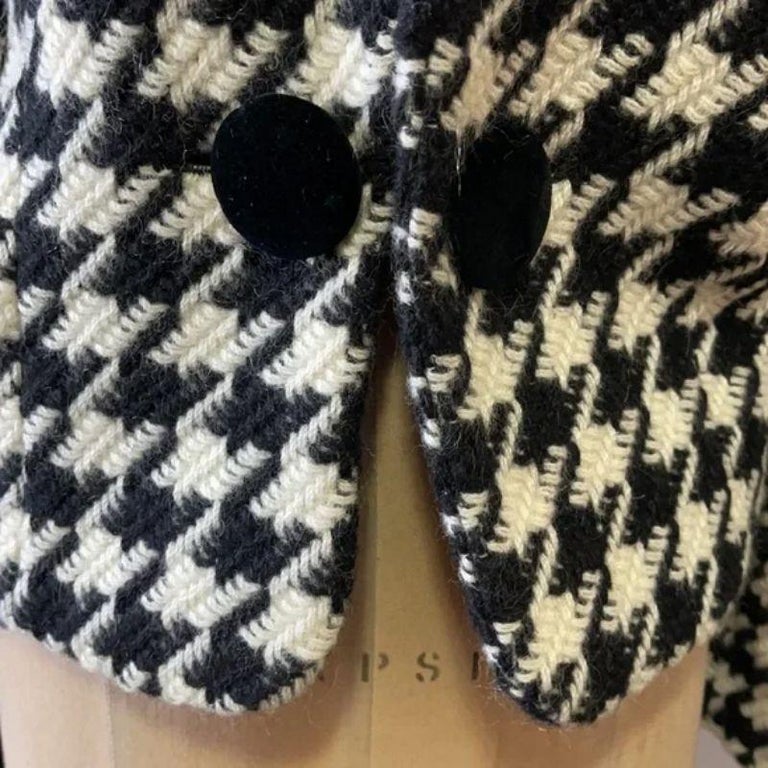 Moschino Black White Houndstooth Heart Question Mark Jacket For Sale at ...
