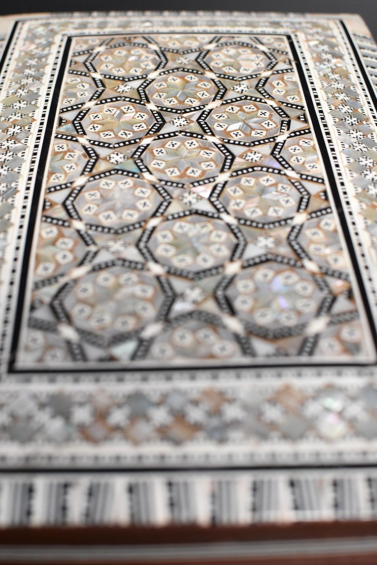 Mother-of-Pearl Jewelry Box, Inlaid Box with Key For Sale at 1stDibs