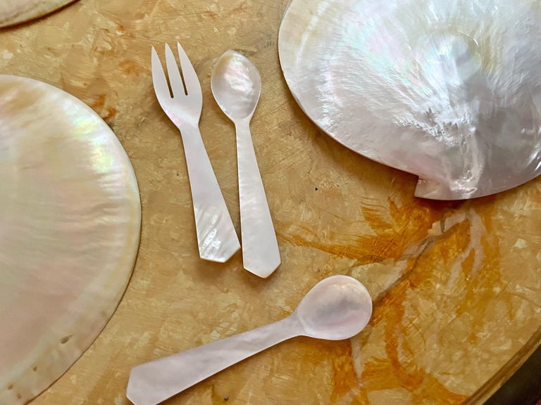 Mother of Pearl Seashell Caviar Dish with Cutlery, 8 Complete Sets at ...