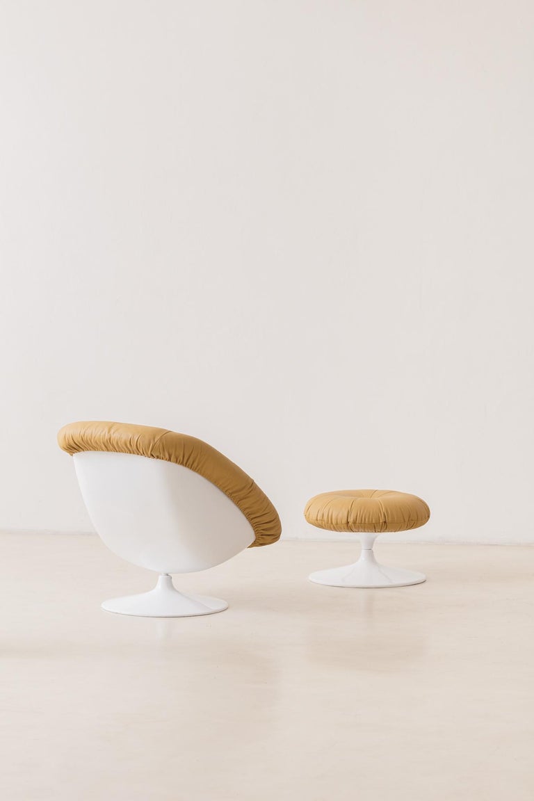 MP-71 Armchair with ottoman by Percival Lafer, 1970s, Brazilian ...