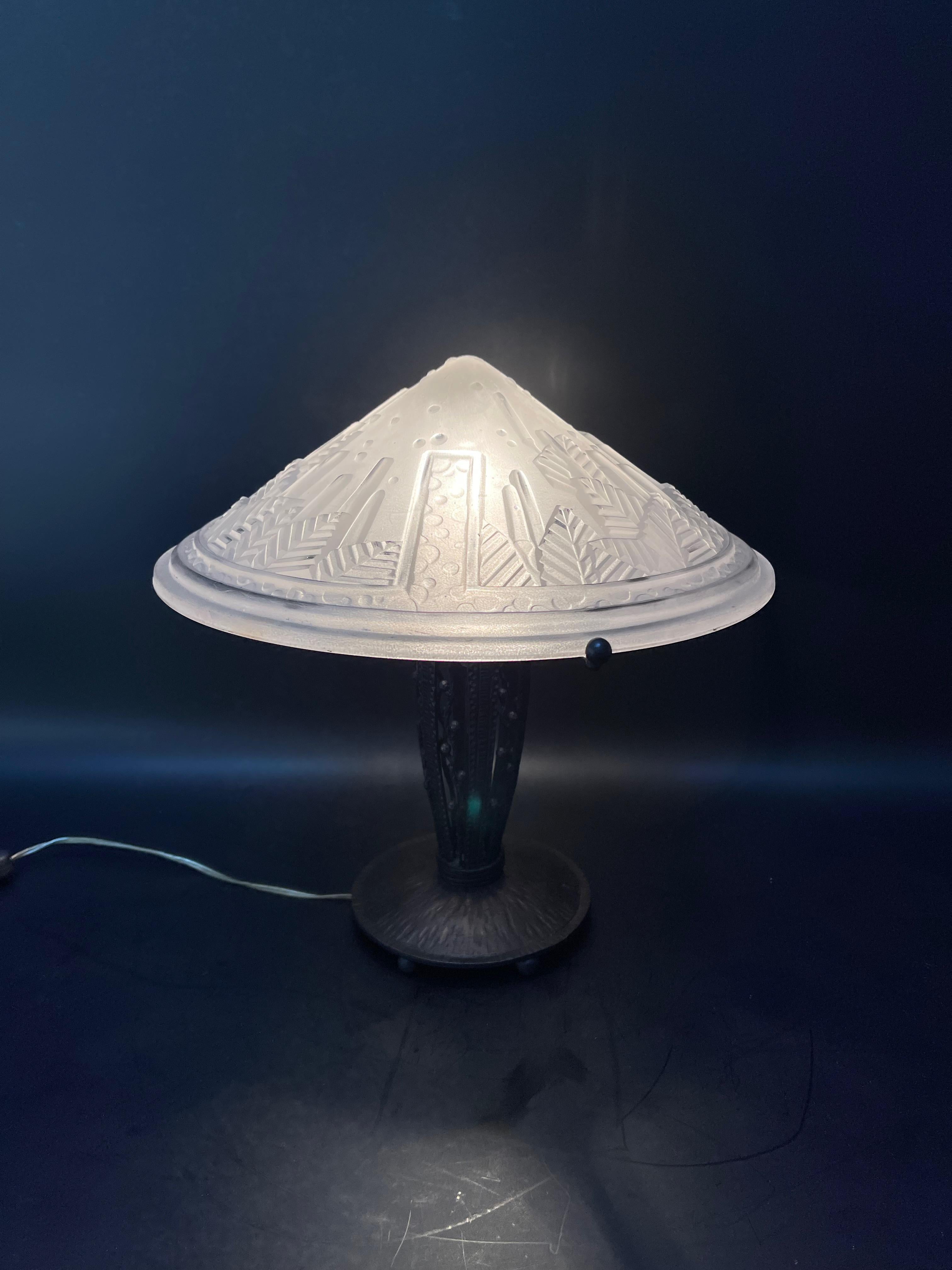 Muller Frères Art Deco Lamp For Sale at 1stDibs