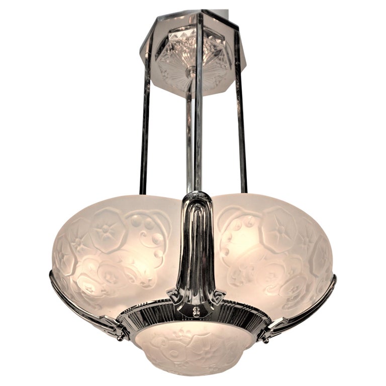 Muller Freres French 1930 Art Deco Chandelier For Sale at 1stDibs