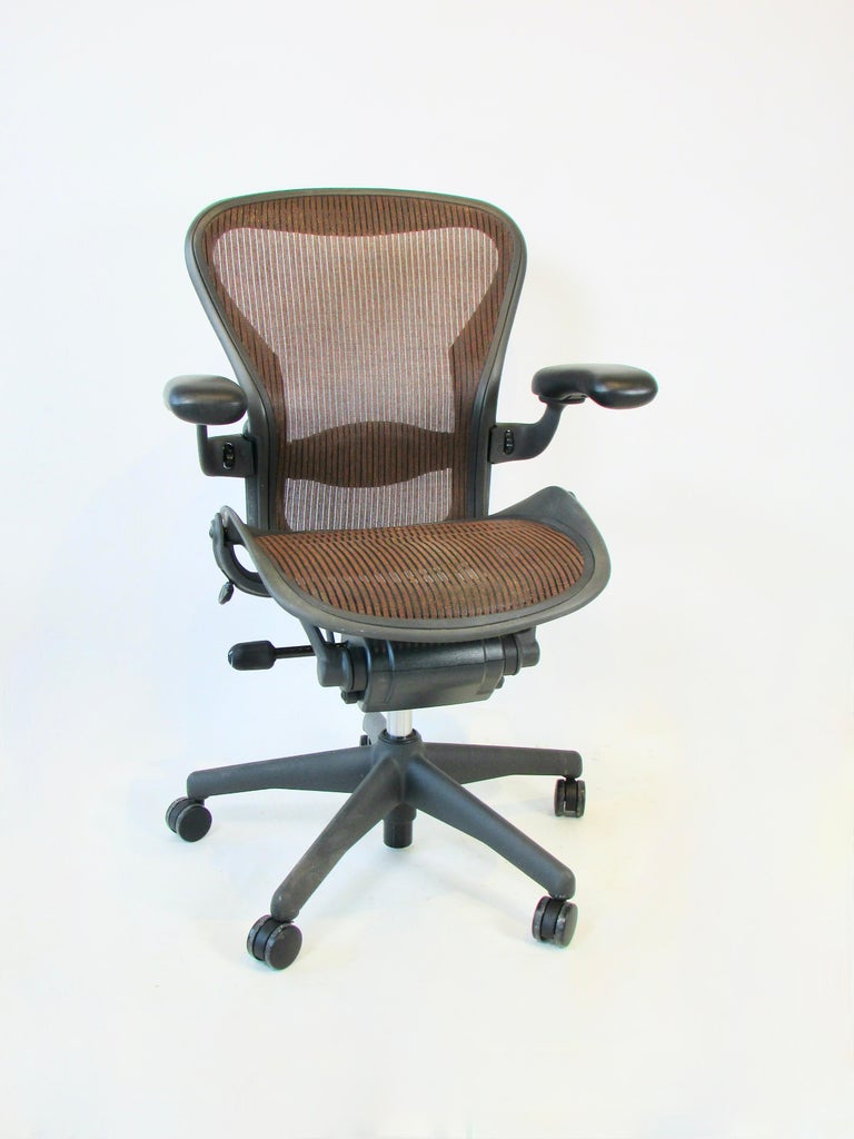 Multi Adjustable Tilt and Swivel Herman Miller Aeron Classic Office ...