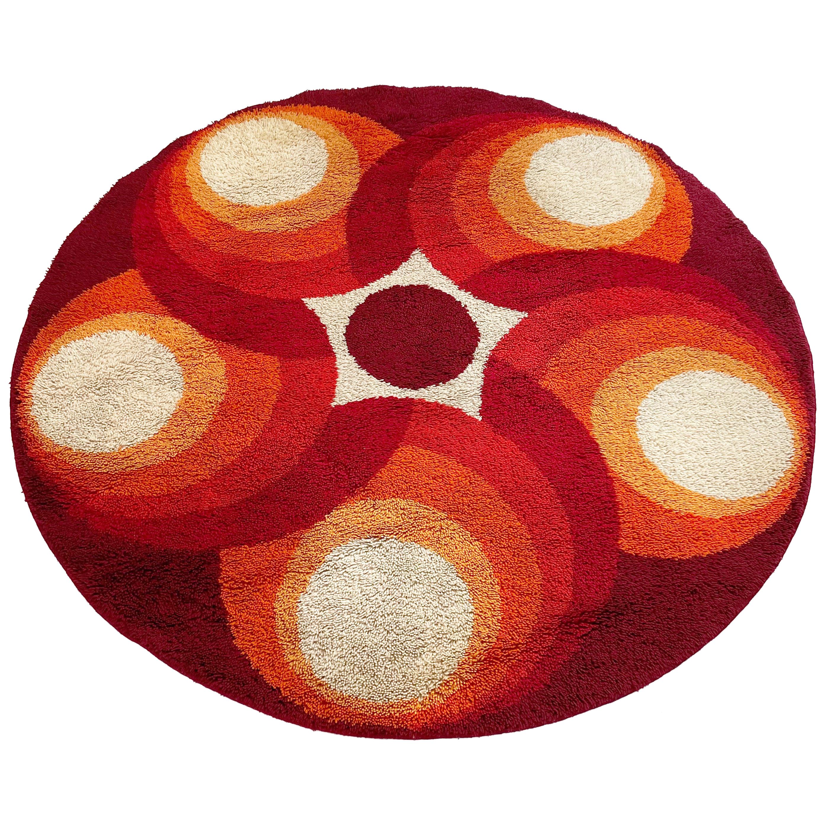 Geometri 1 Rug by Verner Panton at 1stDibs
