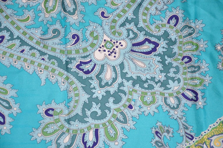 Multiple Shades of Turquoise Paisley Surrounding Huge Paisley Center ...