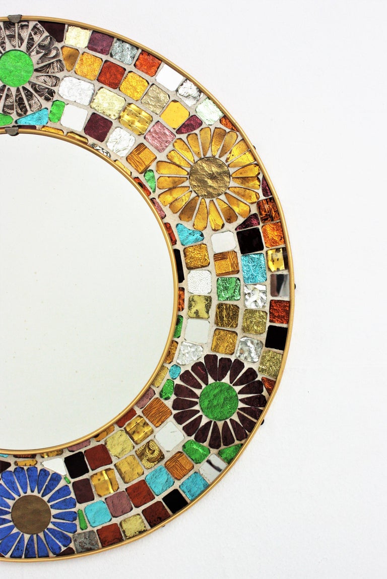 Multicolor Round Wall Mirror with Glass Mosaic Frame and Flower Accents ...
