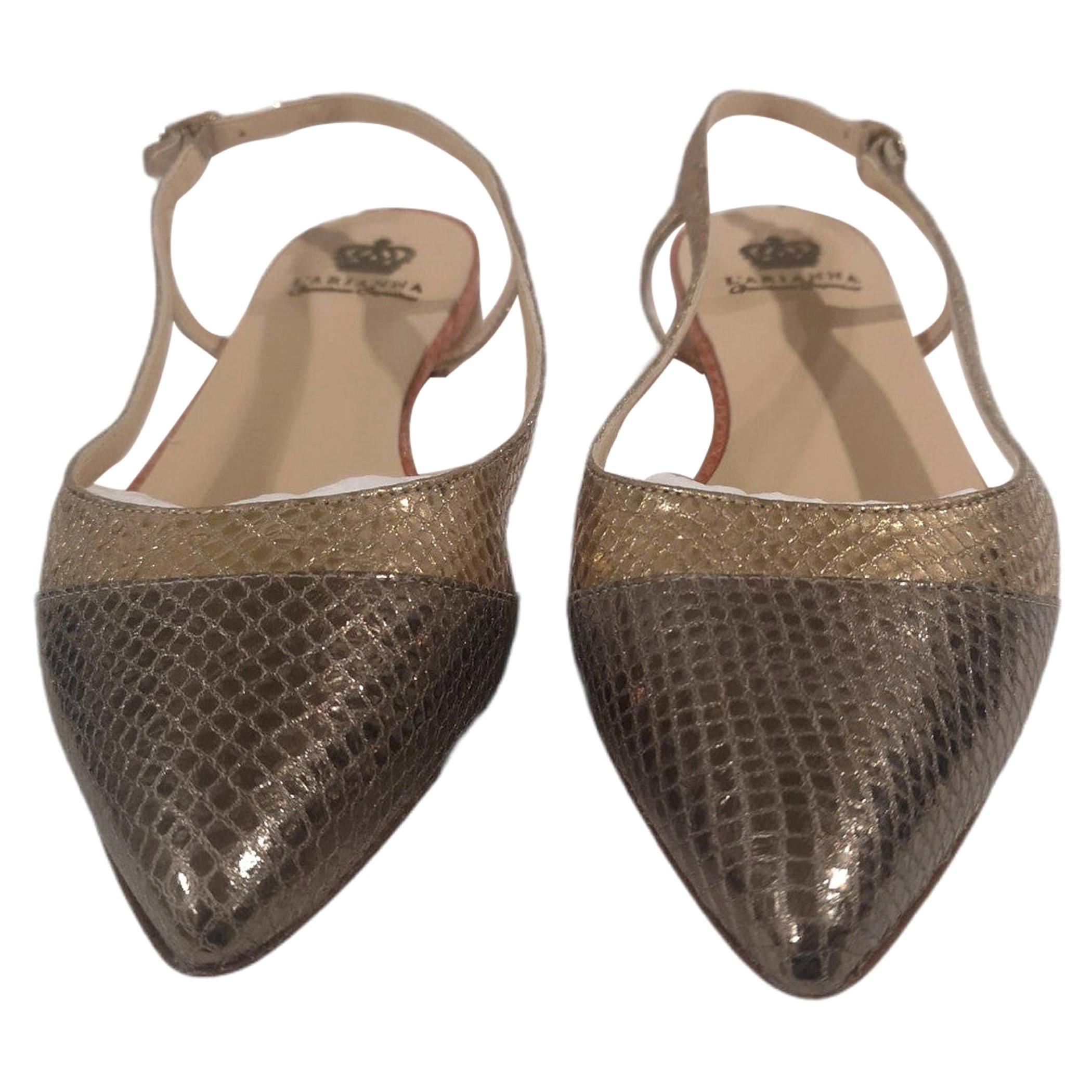 50s Gold Strap Heel For Sale at 1stDibs