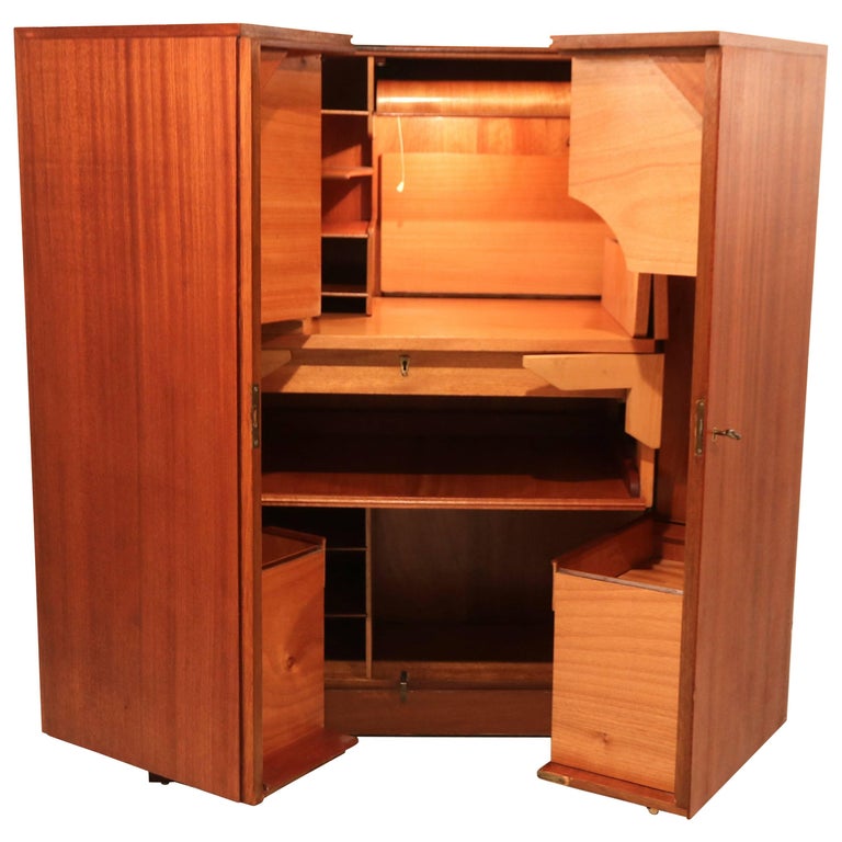 Mummenthaler and Meier Magic Box, Desk in a Box Closable Work Station ...