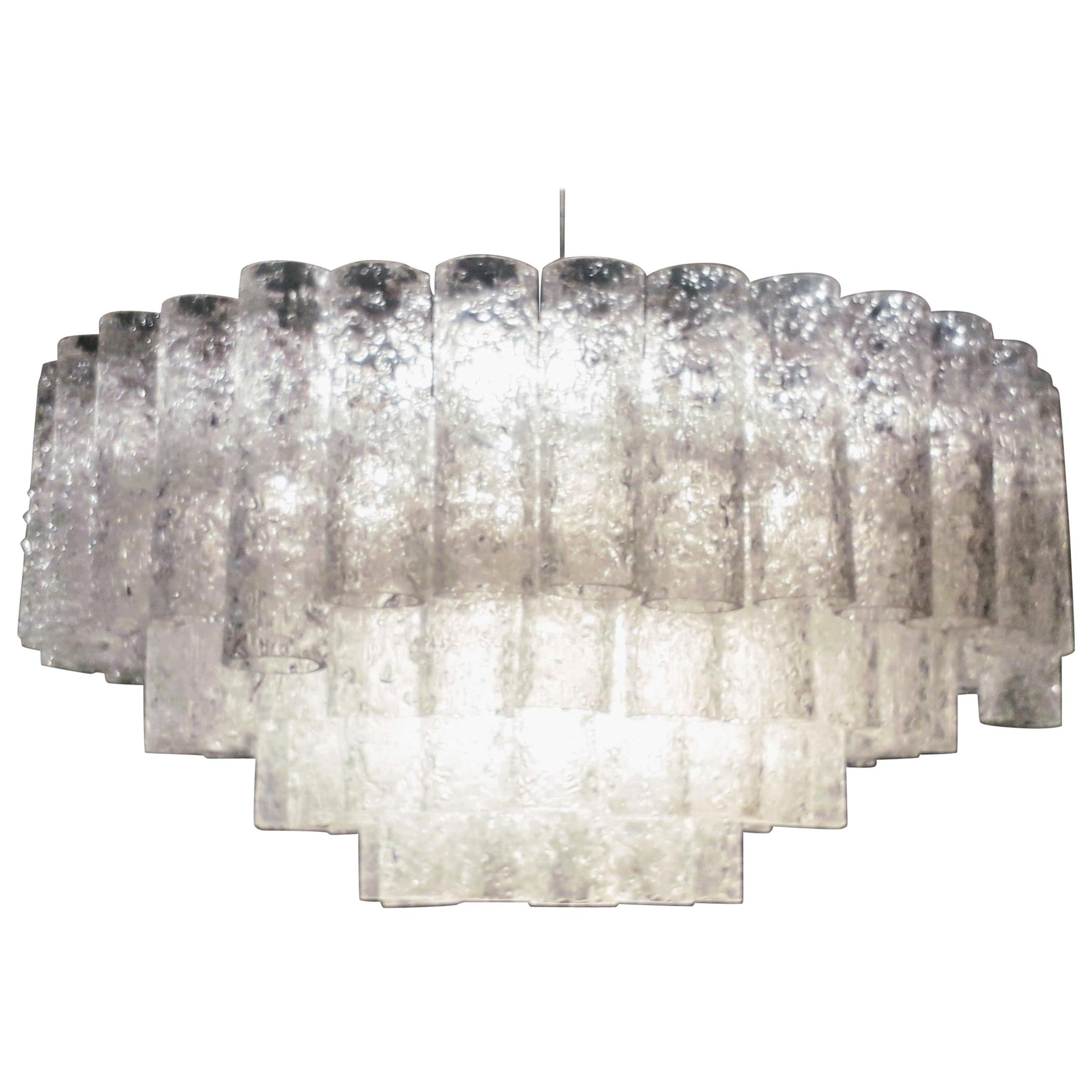 Mid-Century Modern Carpet with Geometric Wool Design For Sale at 1stDibs