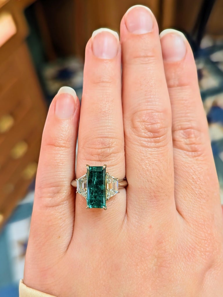 Mureta and Co. Platinum Colombian Emerald and Trapezoid Cut Diamond ...