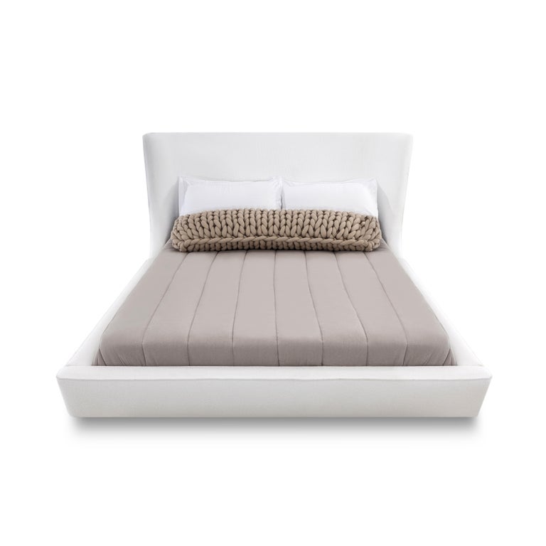 Musa Queen Bed in White Fabric For Sale at 1stDibs