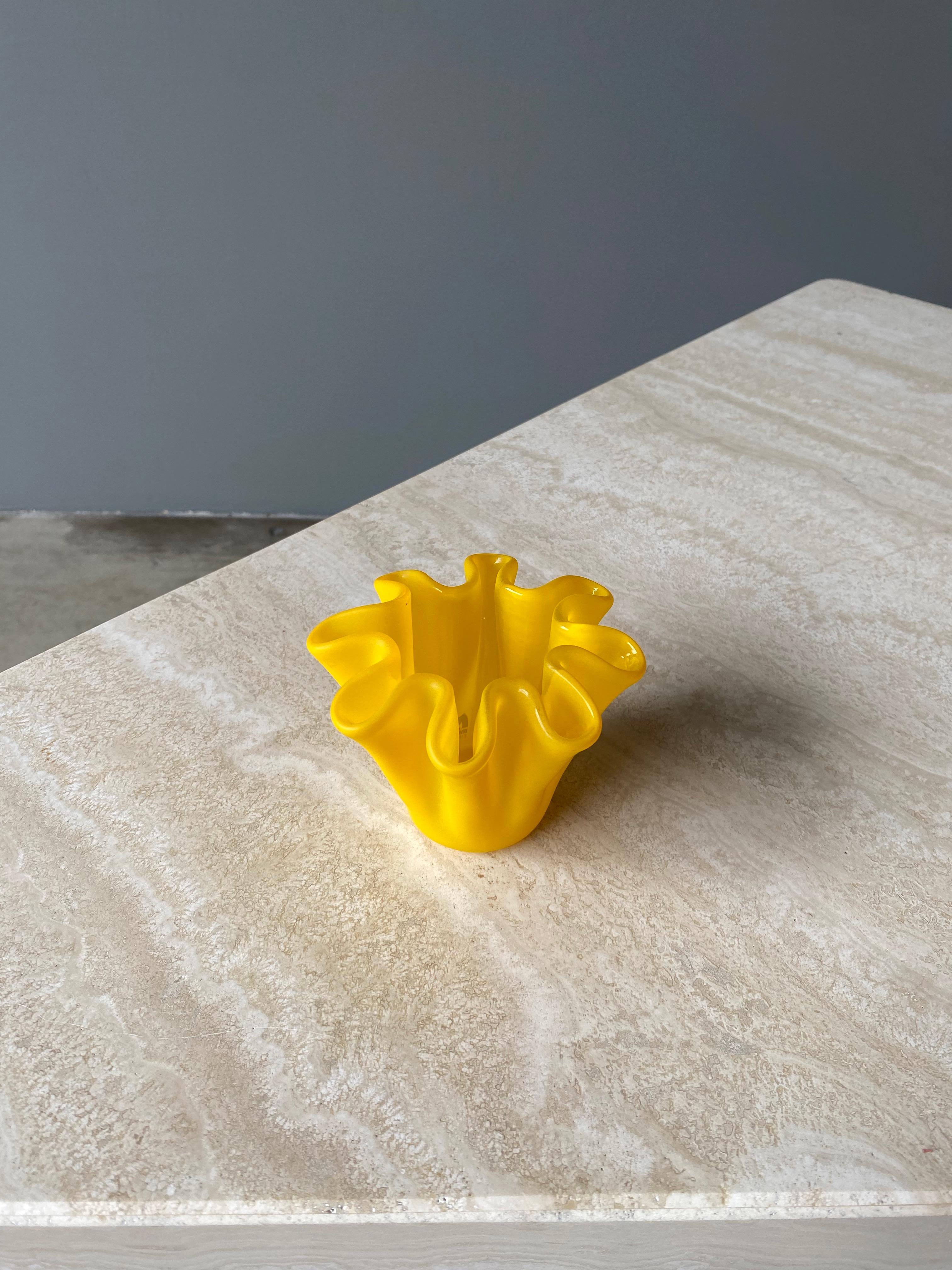 Muurla Folded Glass Handkerchief Vase, Finland, 1970s For Sale at 1stDibs